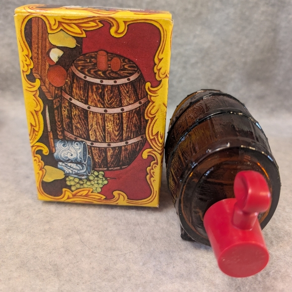 Avon | Grooming | Vintage Avon Empty Spicy After Shave On Tap Bottle ...